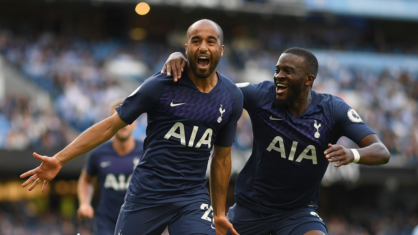 Lucas earns Spurs draw at Man City