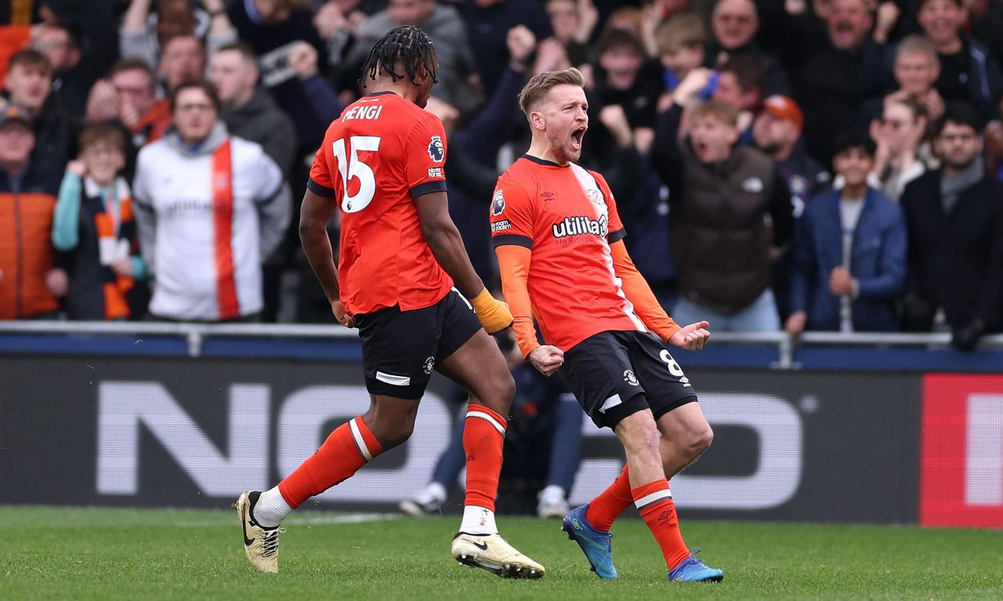 Luton's late goal denies Forest a vital victory
