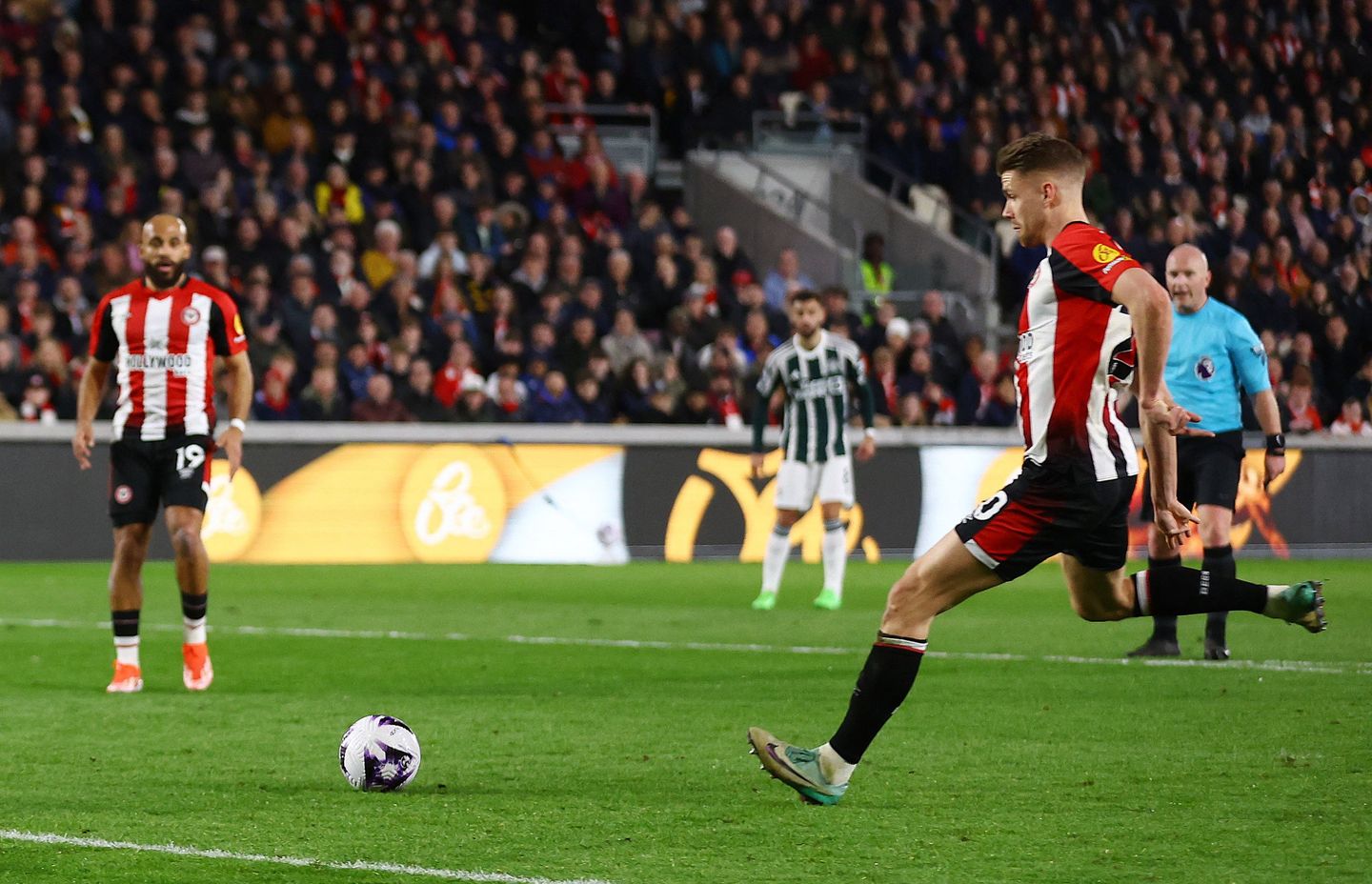 Ajer's DRAMATIC equaliser rescues point for Brentford