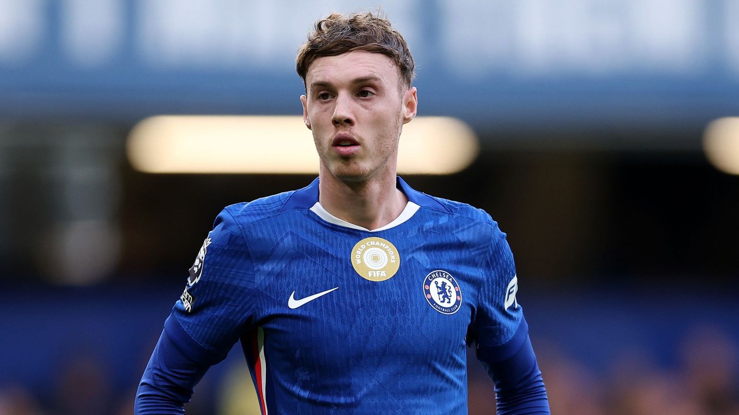 Chelsea team news: Palmer on the bench for EFL Cup semi-final against ...