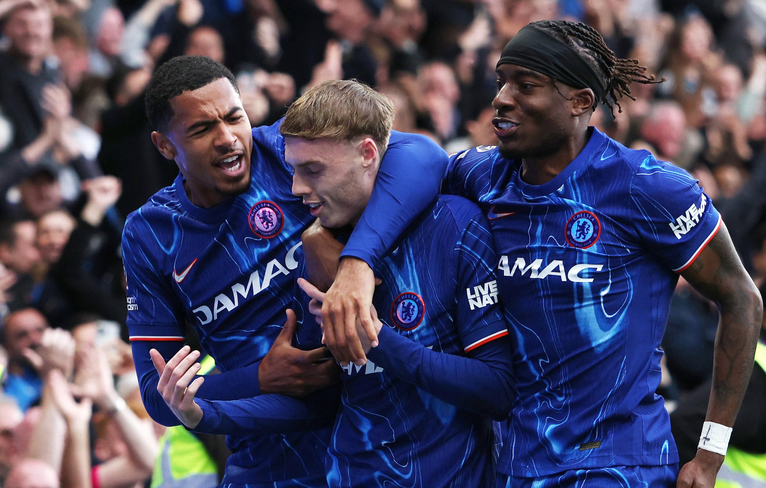 Chelsea beat Liverpool to go level with fourth-placed Newcastle
