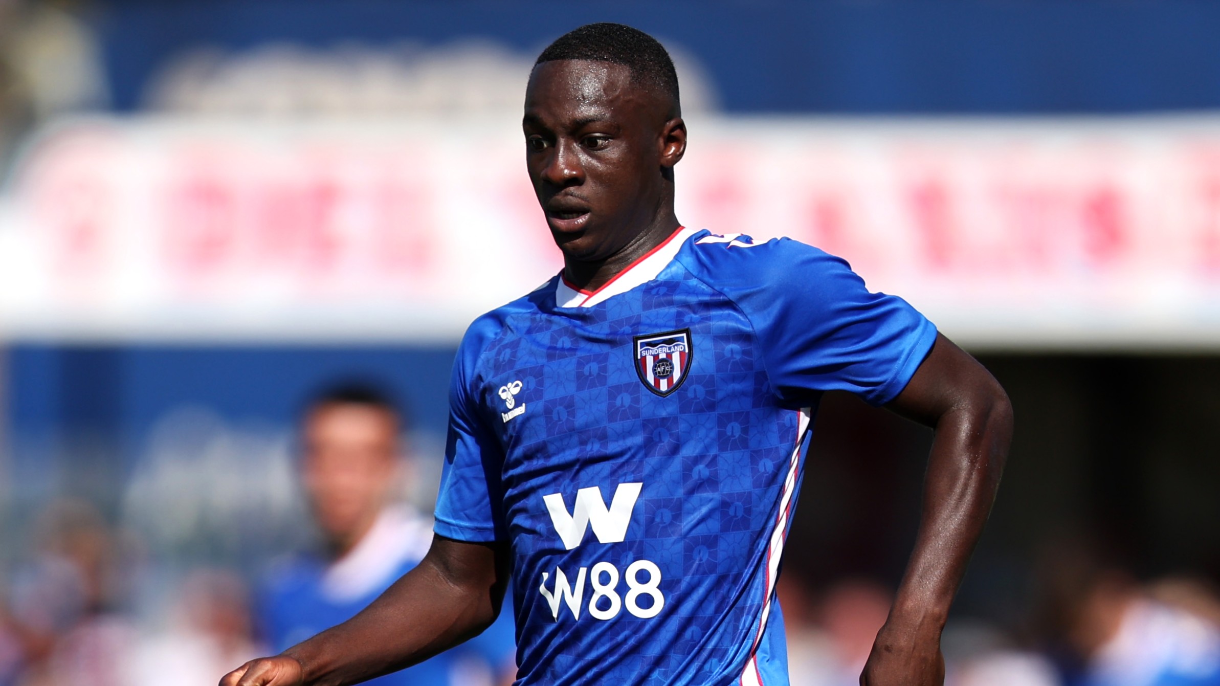 Diarra makes debut as Sunderland win at South Shields