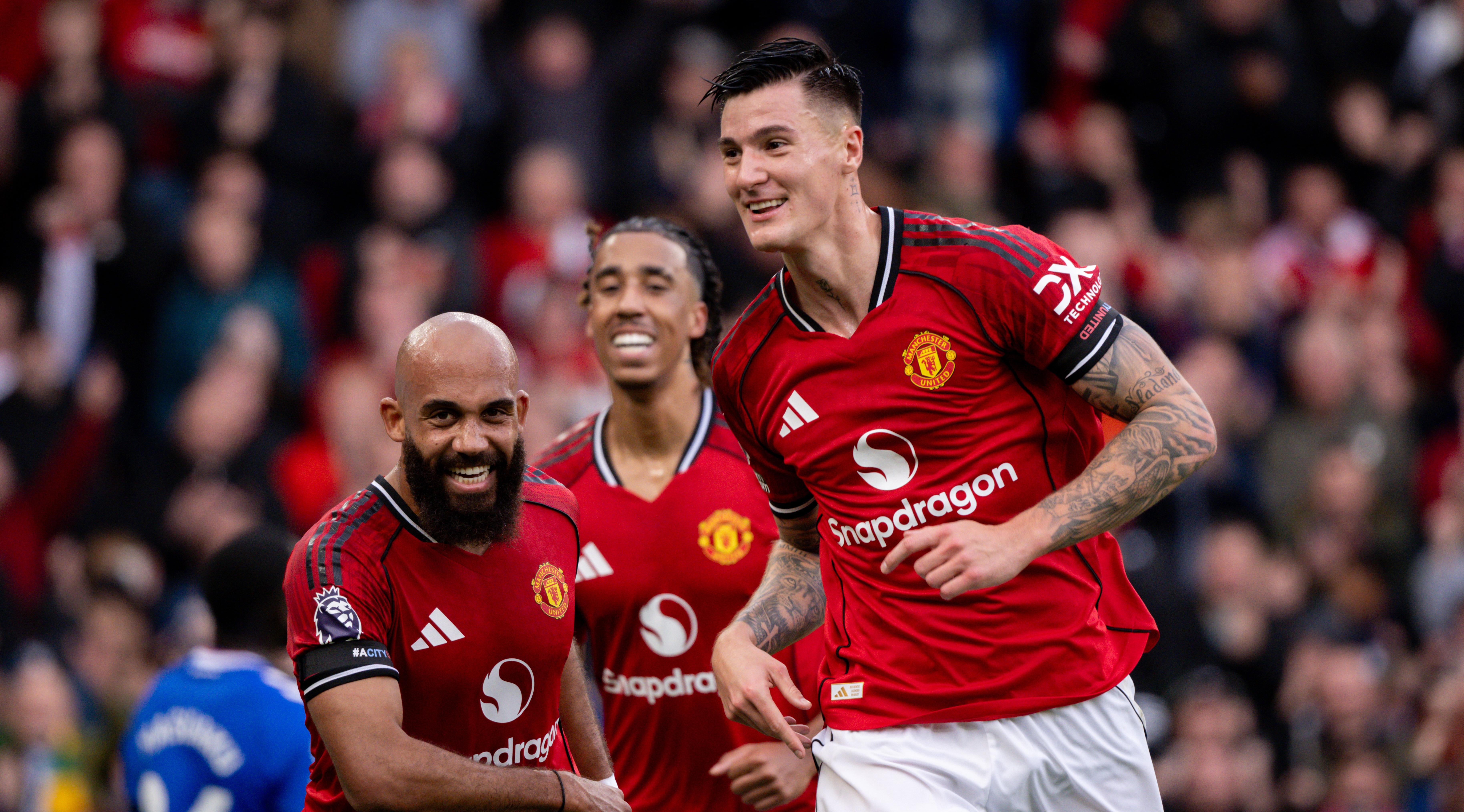 Mount and Sesko score first home goals as Man Utd beat Sunderland